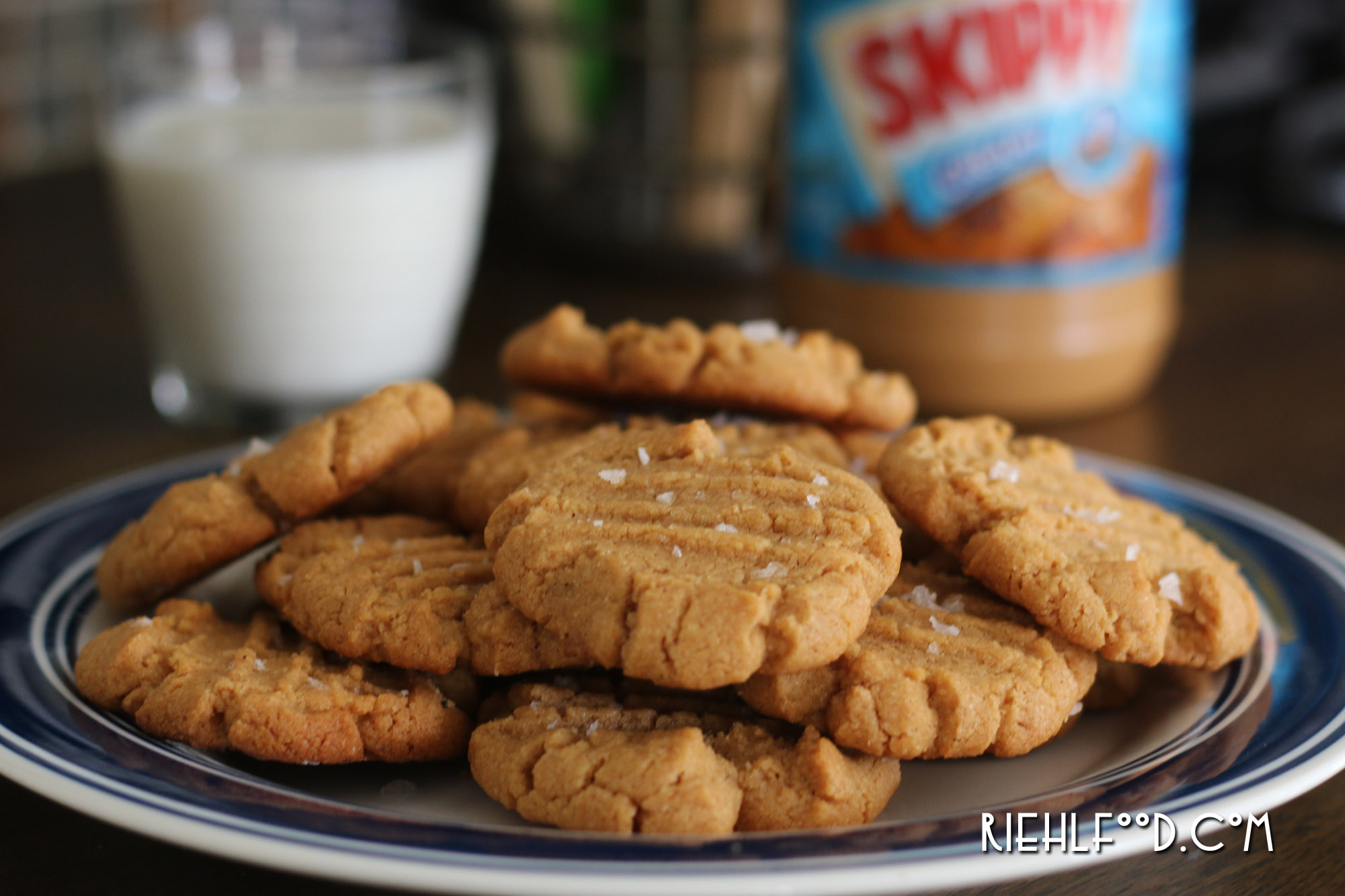 Jimmy Carter’s Grandmother’s Peanut Butter Cookies - RiehlFood.com